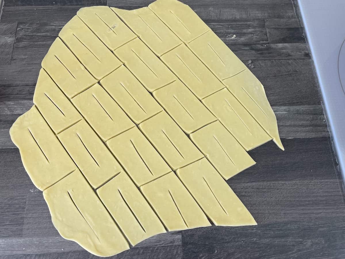 Polish Angel Wing Cookies Recipe [Chrusciki] - Polish Foodies