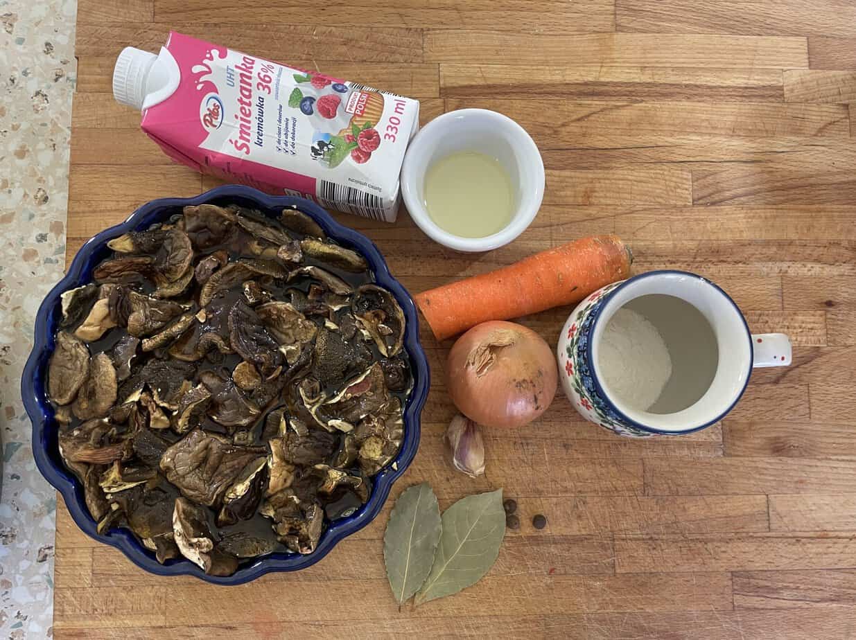 Polish Mushroom Soup Recipe [With Dry Or Fresh Mushrooms]