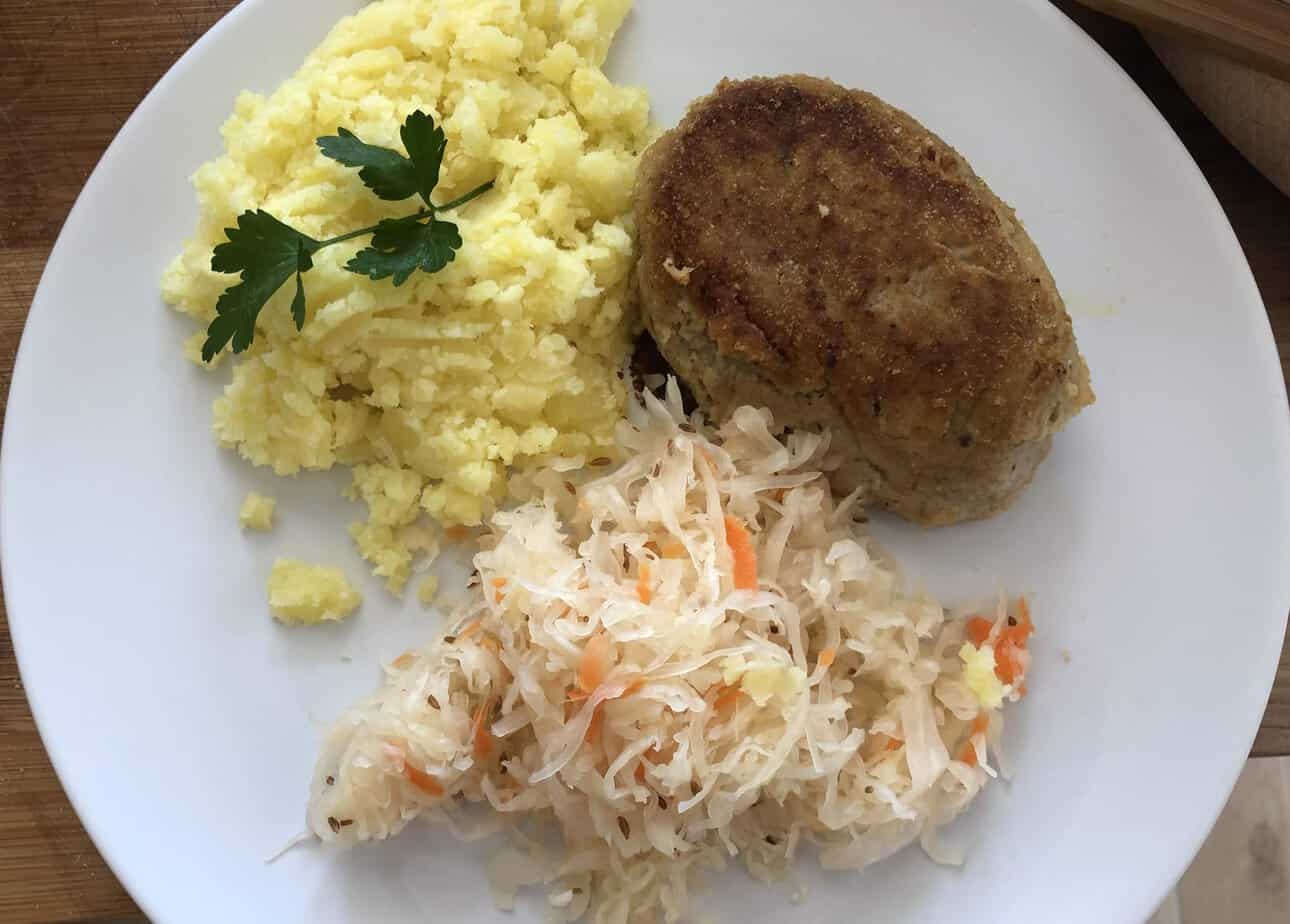 Celebrate Mom With Love (And Polish Delicious Food) This Mother's Day!