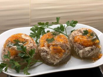 is gelatin made of pig feet